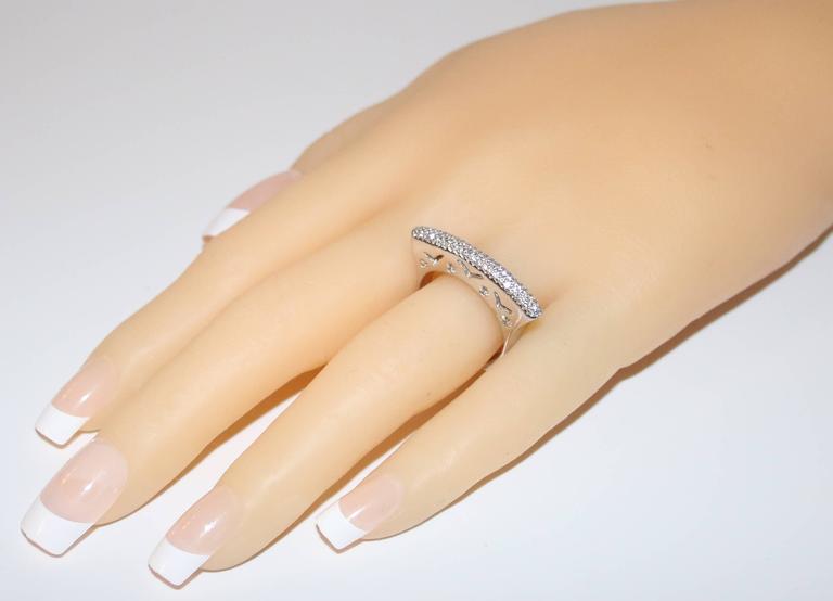 1.00 Carats Diamond Unusual Flat Sided Gold Ring For Sale at 1stDibs
