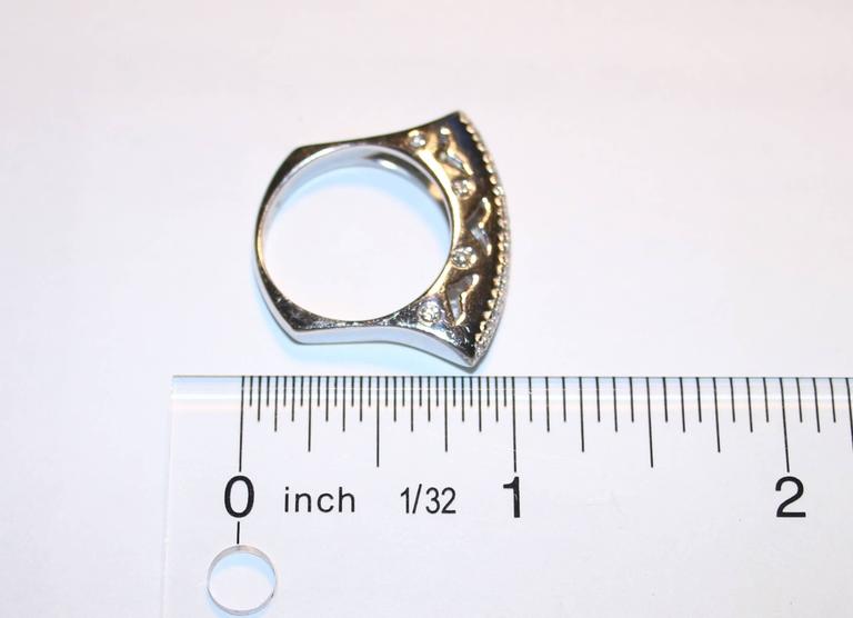 1.00 Carats Diamond Unusual Flat Sided Gold Ring For Sale at 1stDibs