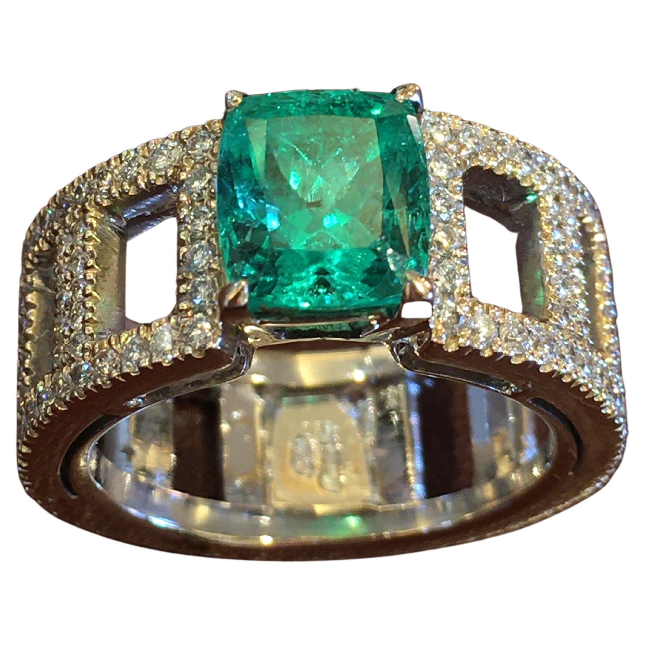 18kt White Gold Ring, 1.50ct Diamonds, 2.33ct Emeralds Cocktail Ring ...