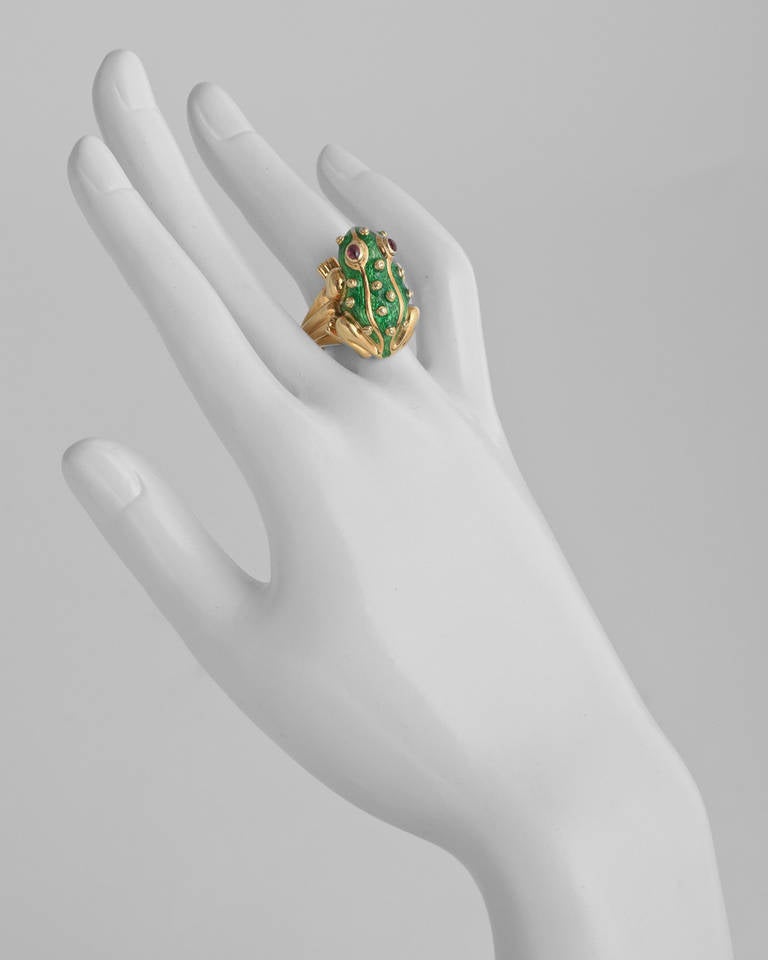 David Webb Green Enamel Gold Frog Ring at 1stDibs