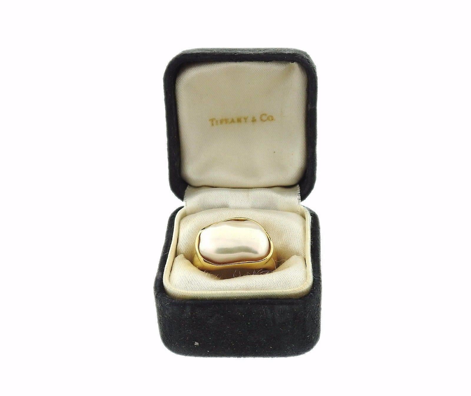 Tiffany and Co. Angela Cummings Pearl Gold Ring at 1stDibs