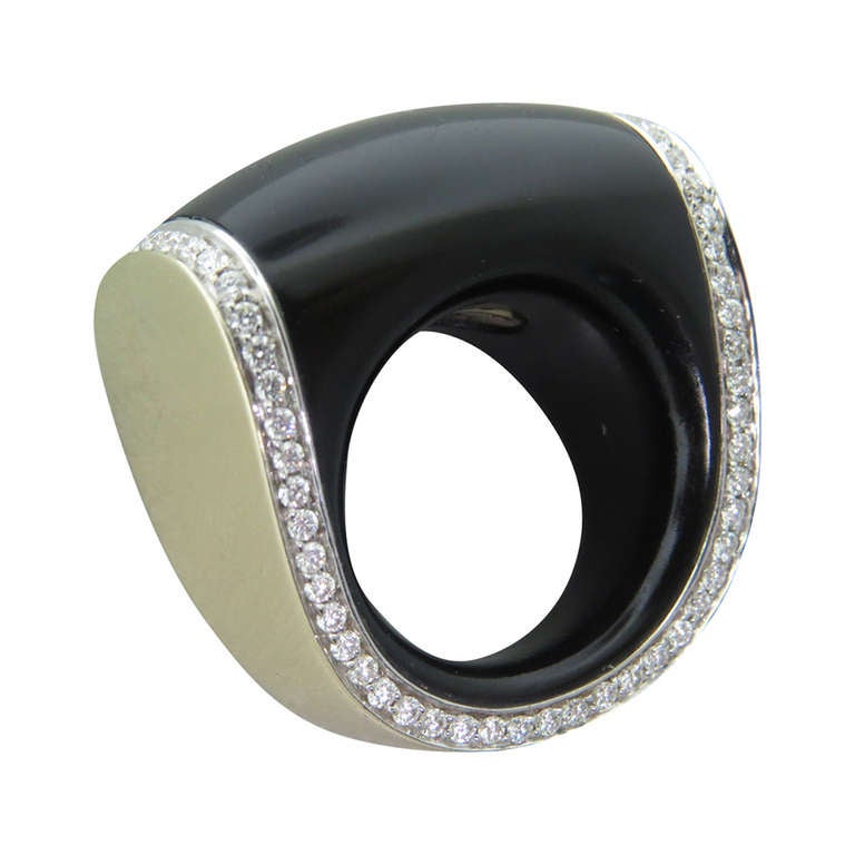 Vhernier Plateau Diamond Gold Jet Ring at 1stDibs
