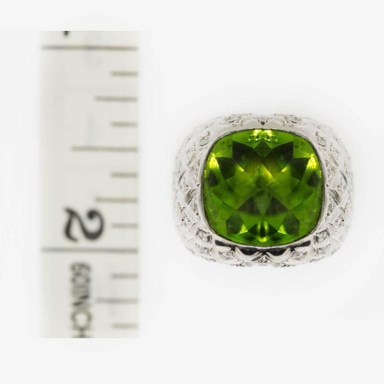 Stunning Itallian10 Carat Cabochon Peridot Diamond Gold Ring For Sale ...