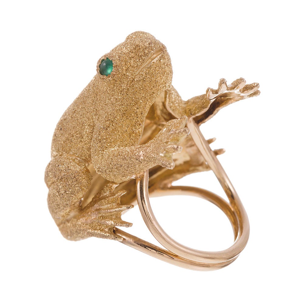1970s Textured Gold Frog Motif Dome Ring at 1stDibs