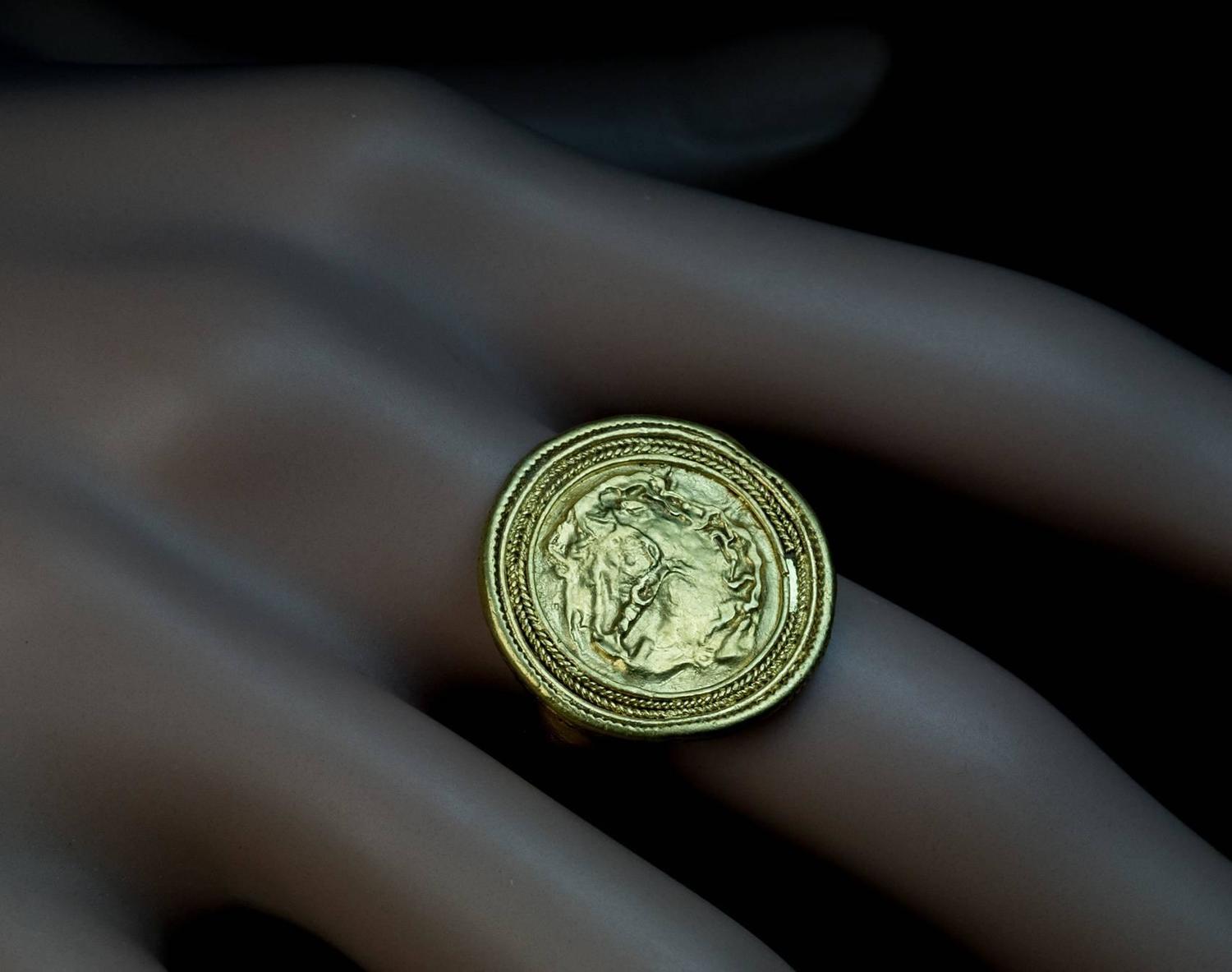 Ancient Medusa Gold Ring C300BC For Sale at 1stdibs