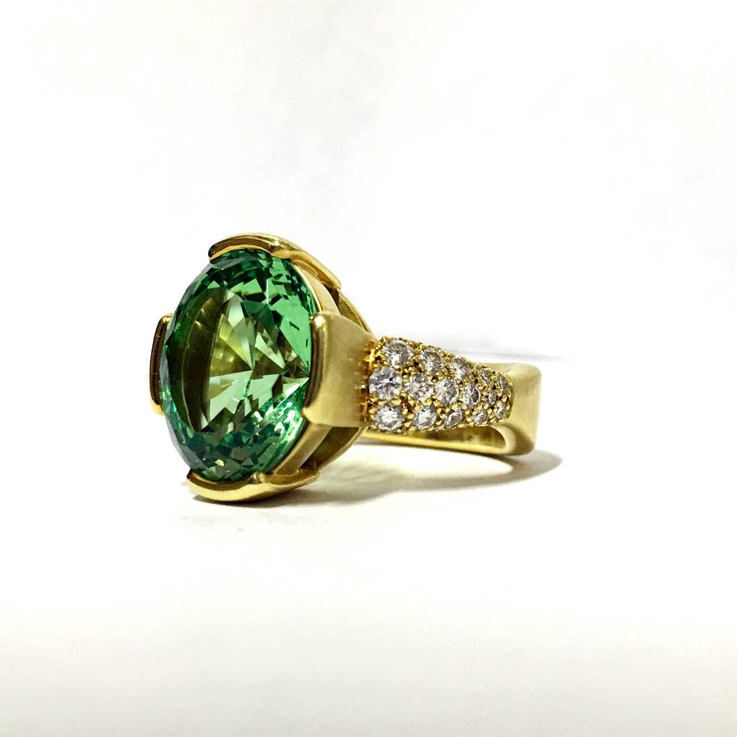 Susan Sadler 9.68 Carat Oval Tsavorite Diamond Gold Basket Ring For ...