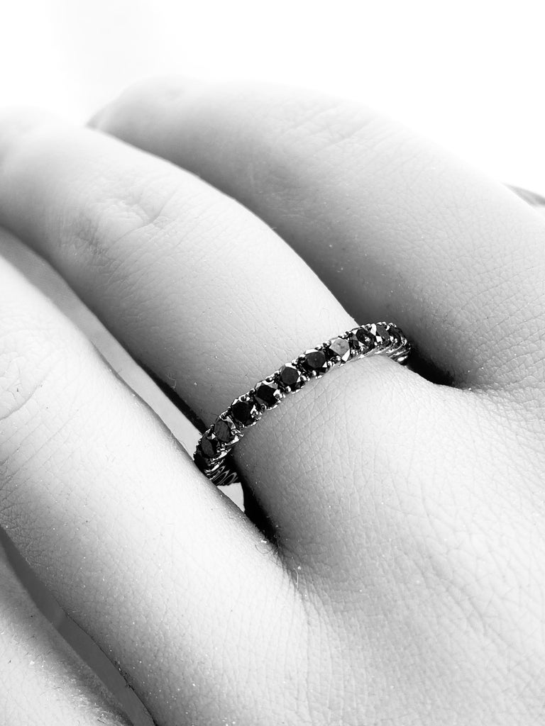 Ring Mit Schwarzem Diamant