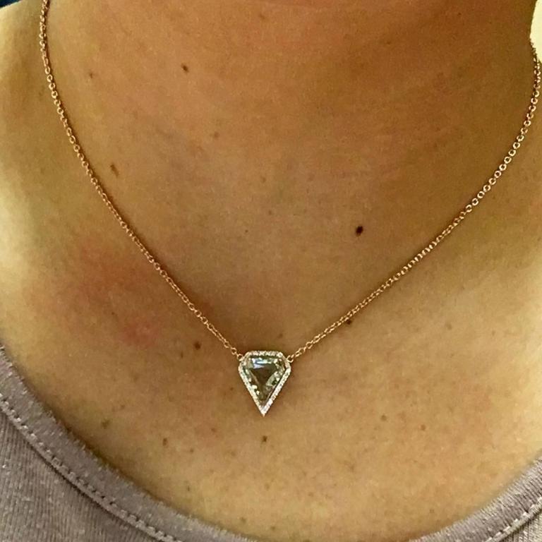 4.18 Carat Kite Shape Diamond Gold Pendant Necklace For Sale at 1stDibs