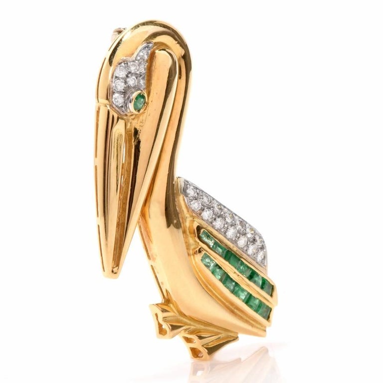 1980s Diamond and Emerald 18 Karat Gold Pelican Bird Animal Pin Brooch ...