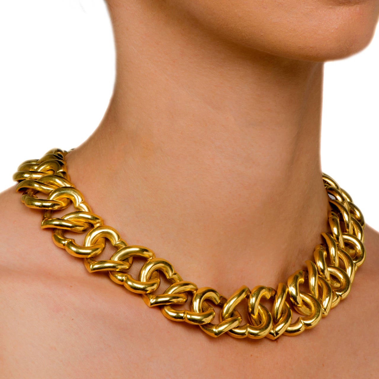 Mayor's Heart-Shaped Gold Link Necklace at 1stDibs | mayor necklace