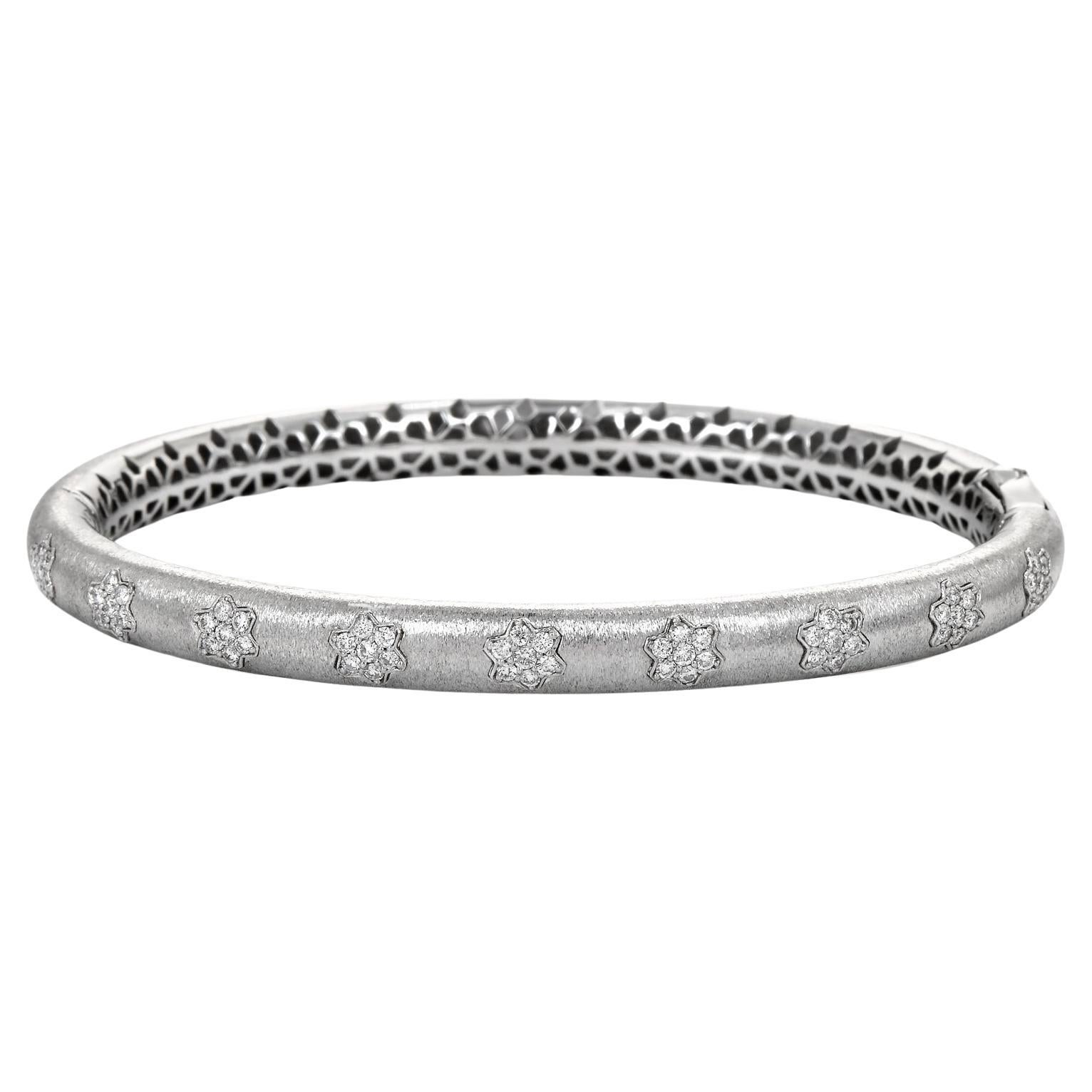 18k White Gold Diamond Pavé Bangle Stackable For Sale at 1stDibs