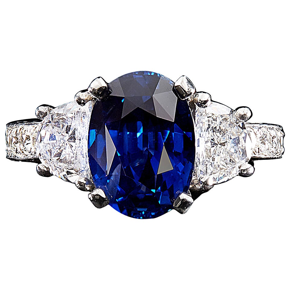 Vivid No Heat Madagascar Blue Sapphire Diamond Ring at 1stDibs