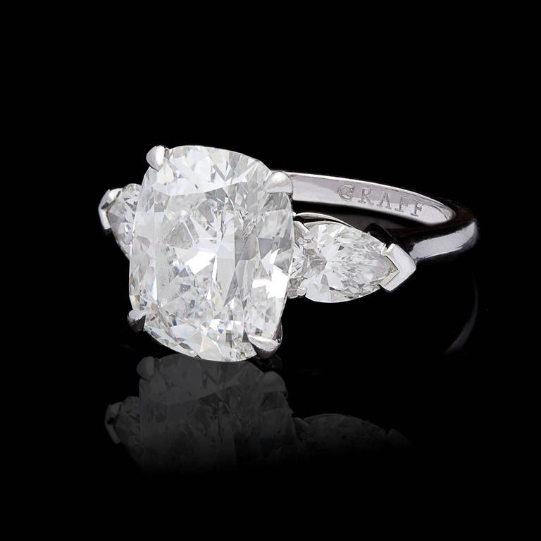 Graff 7.14 Carat Diamond Platinum Three-Stone Ring at 1stDibs | graff ...