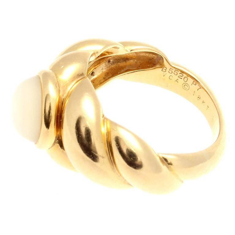 Van Cleef and Arpels Moonstone Gold Ring at 1stDibs