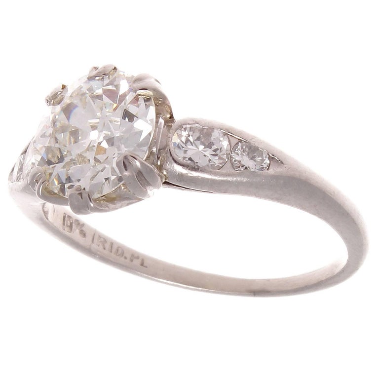 1.12 Carat Diamond Platinum Engagement Ring at 1stDibs
