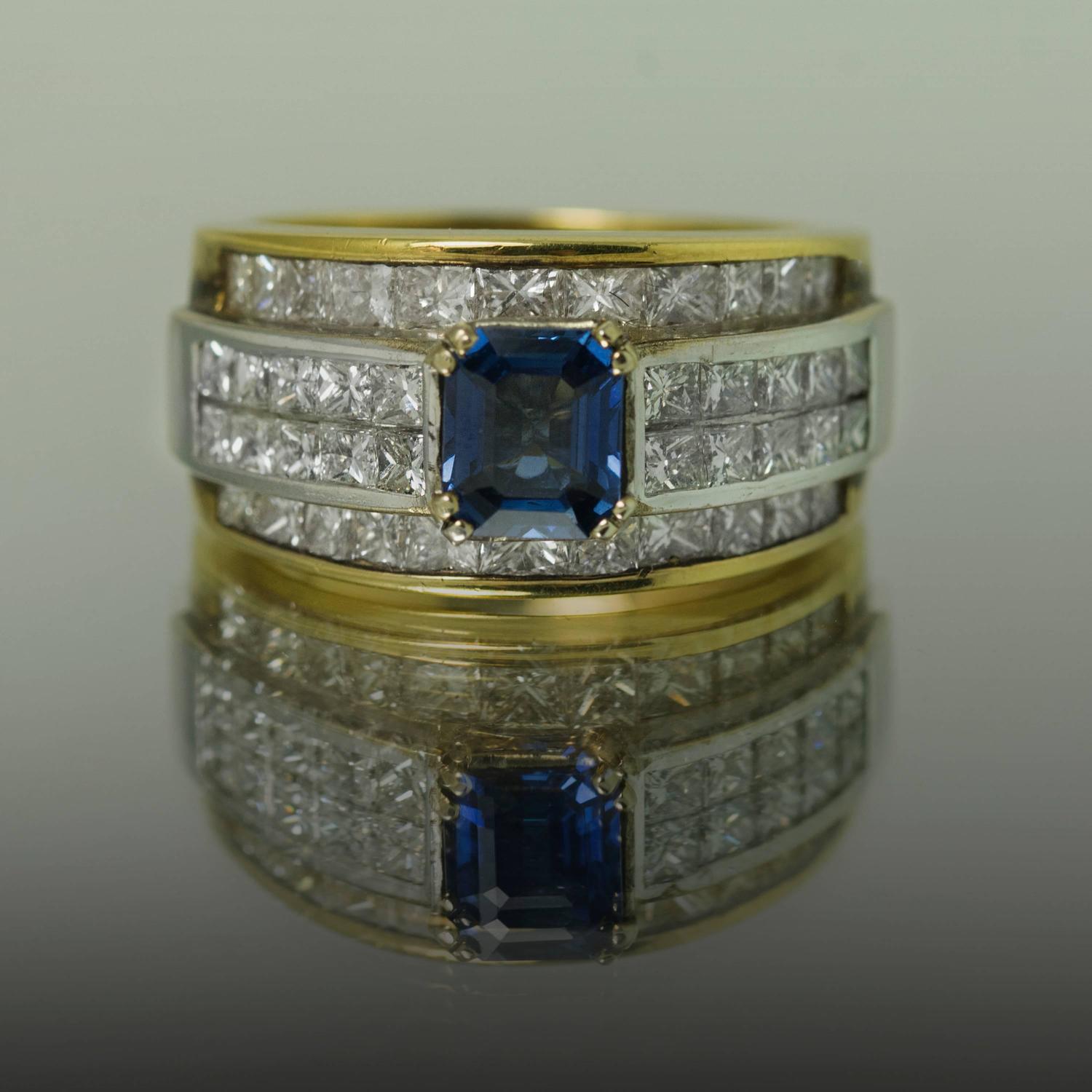 Sapphire Gold Ring For Sale at 1stdibs