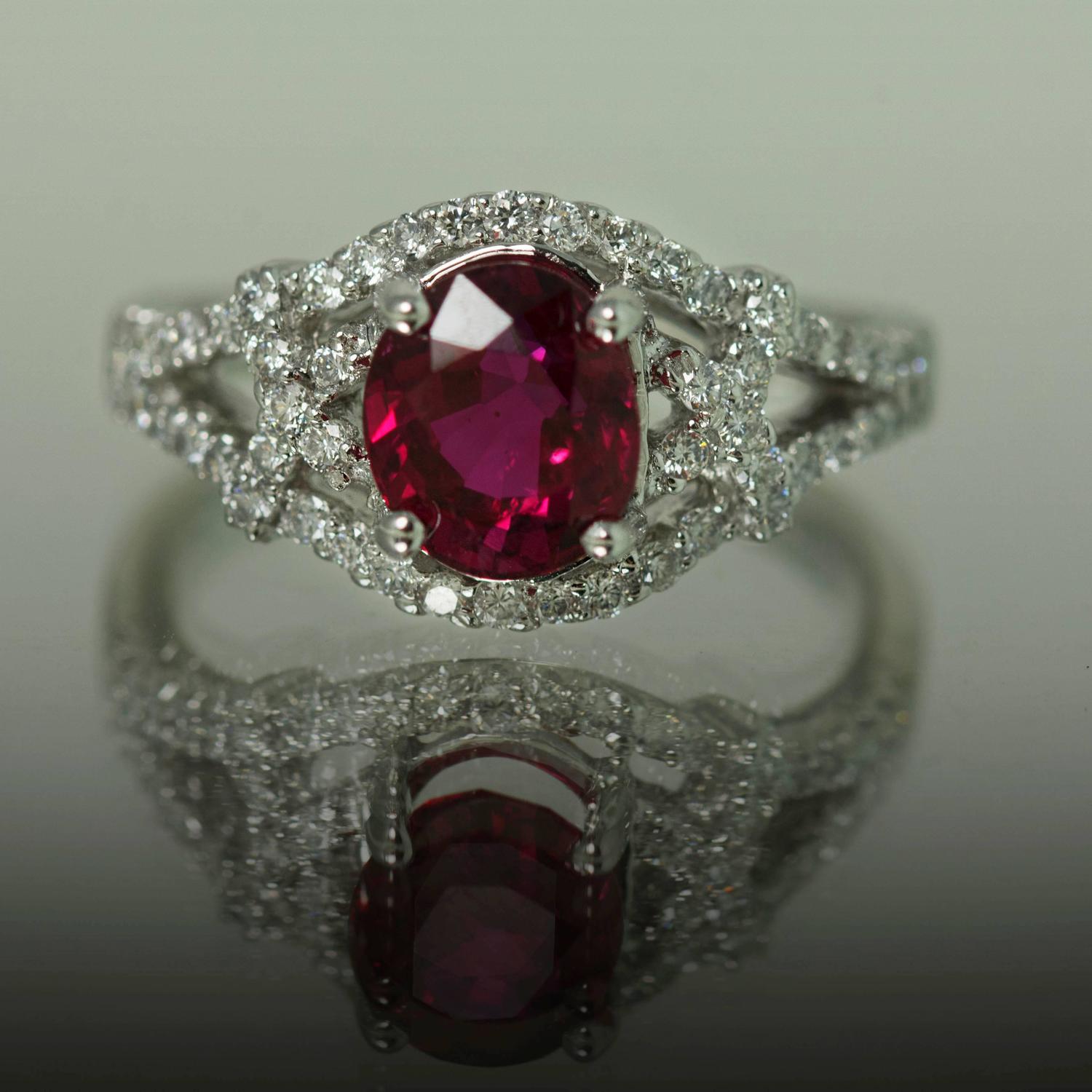 1.99 Carat Ruby Diamond Gold Ring For Sale at 1stdibs