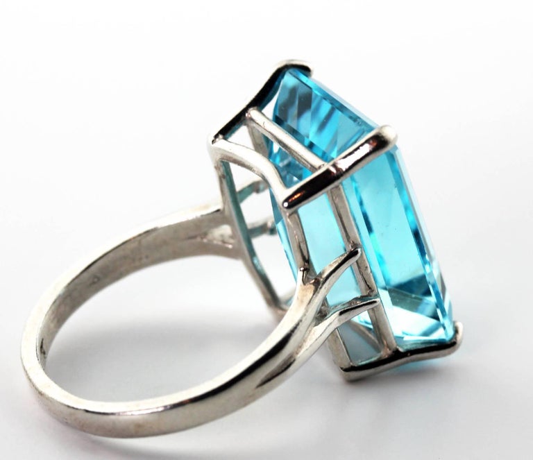 15 Carat Brilliant Blue Topaz Sterling Silver Party Ring at 1stDibs ...