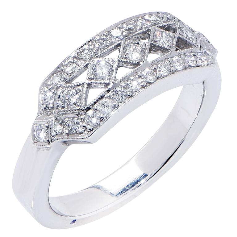 Diamond Platinum Ring at 1stDibs