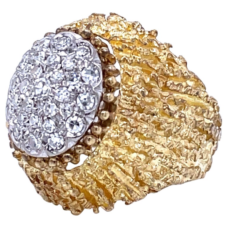 1960 Diamond 18 Karat Gold Ring For Sale at 1stDibs
