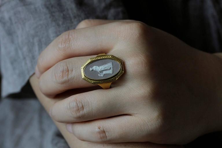 Rare Georgian Wedgwood Yellow Gold Swivel Ring at 1stDibs