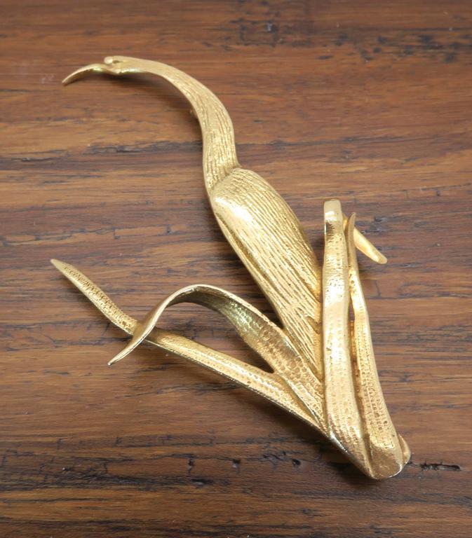 14 Karat Yellow Gold Tiffany and Co. Crane Brooch For Sale at 1stdibs