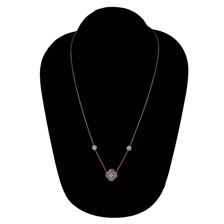 Diamond Cluster Rose Gold Pendant Necklace For Sale at 1stDibs