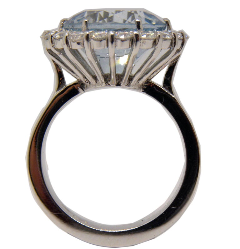 5.98 Carat Brilliant Cut Brazilian Aquamarine Diamond Cocktail ...