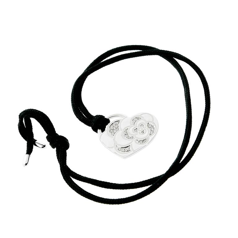 Chanel Camellia Heart Diamond Necklace at 1stDibs | chanel camellia ...