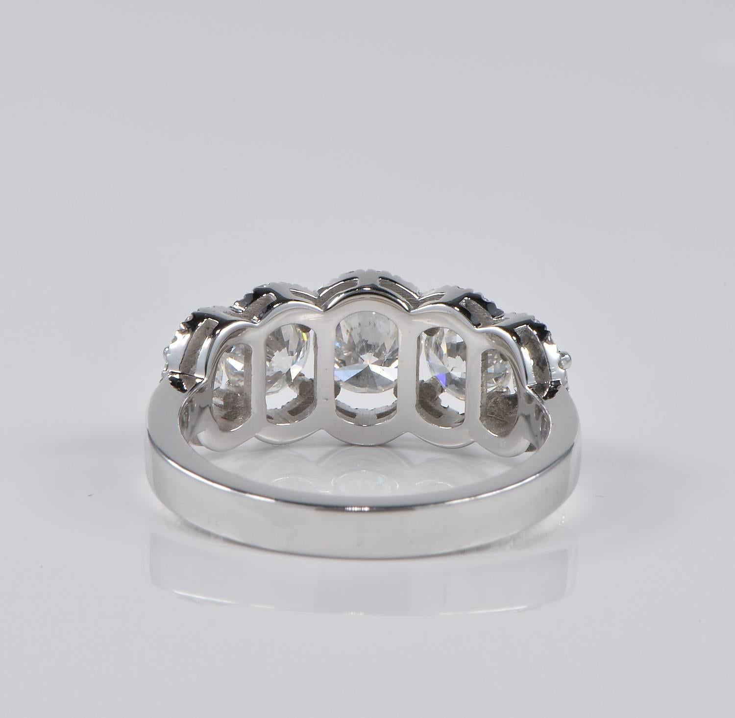 Luxury Contemporary 2.60 Carat Diamond Five-Stone Ring For Sale at ...