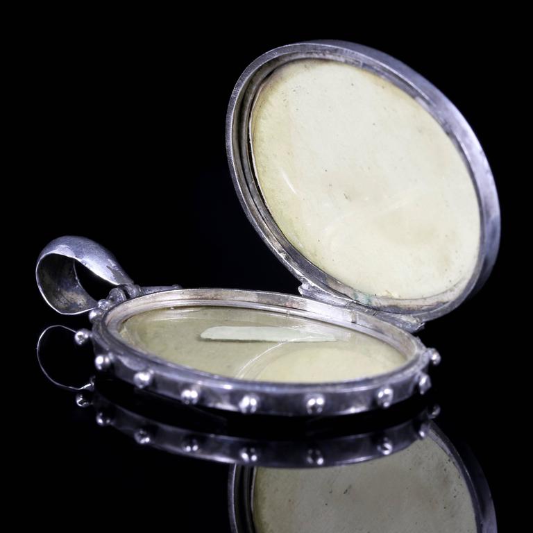 Antique Victorian Dated Birmingham 1885 Silver Locket For Sale at ...