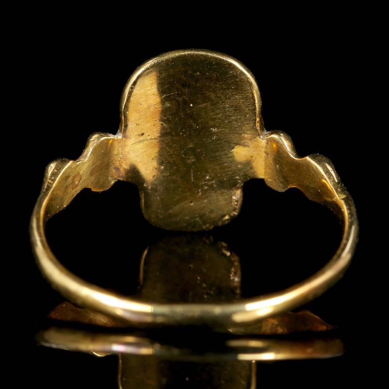 Memento Mori Diamond Skull Diamond Ring 18 Carat Gold at 1stDibs