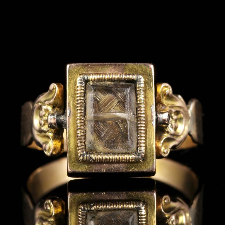 Antique Georgian Boxed Gold Mourning Spinning Ring For Sale at 1stDibs