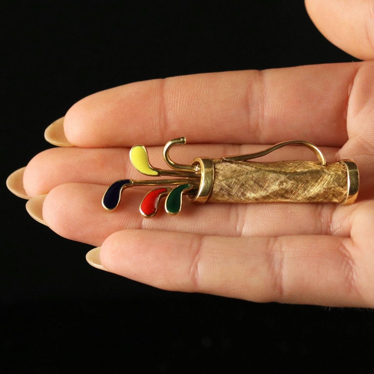 Vintage 18 Carat Gold Golf Club Brooch Garrard, 1973 at 1stDibs