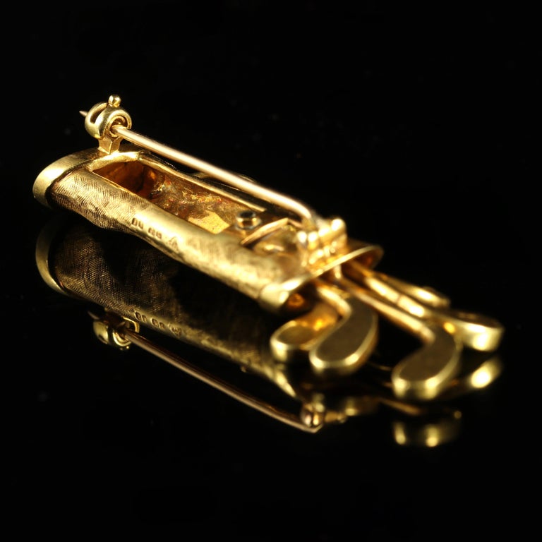 Vintage 18 Carat Gold Golf Club Brooch Garrard, 1973 at 1stDibs