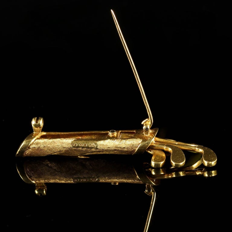 Vintage 18 Carat Gold Golf Club Brooch Garrard, 1973 at 1stDibs