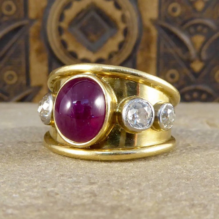 Vintage 1970s Ruby Cabochon and Diamond Ring in 18 Carat Gold at 1stDibs