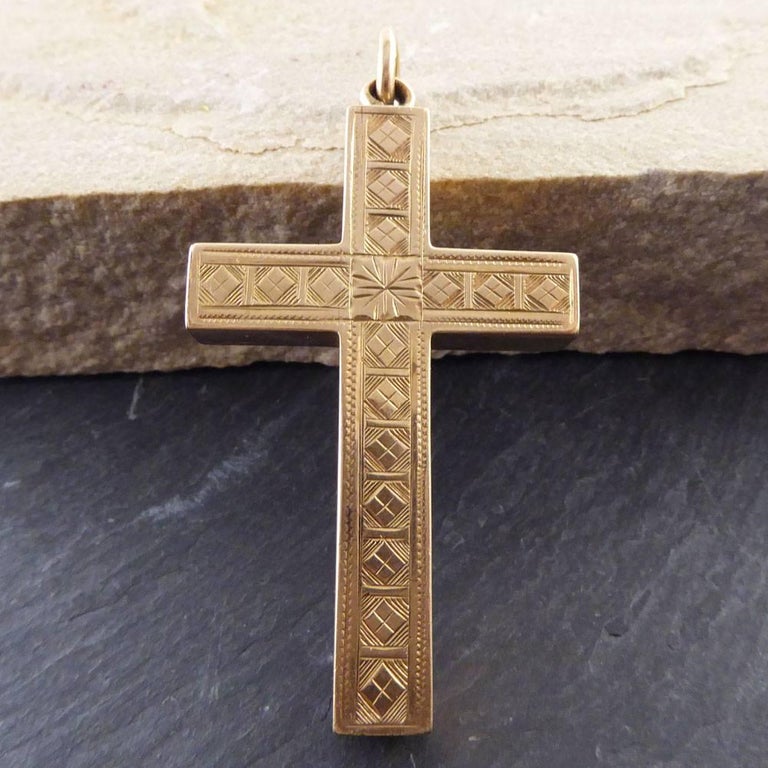 Antique Detailed Engraved Cross Pendant in 9 Carat Gold at 1stDibs