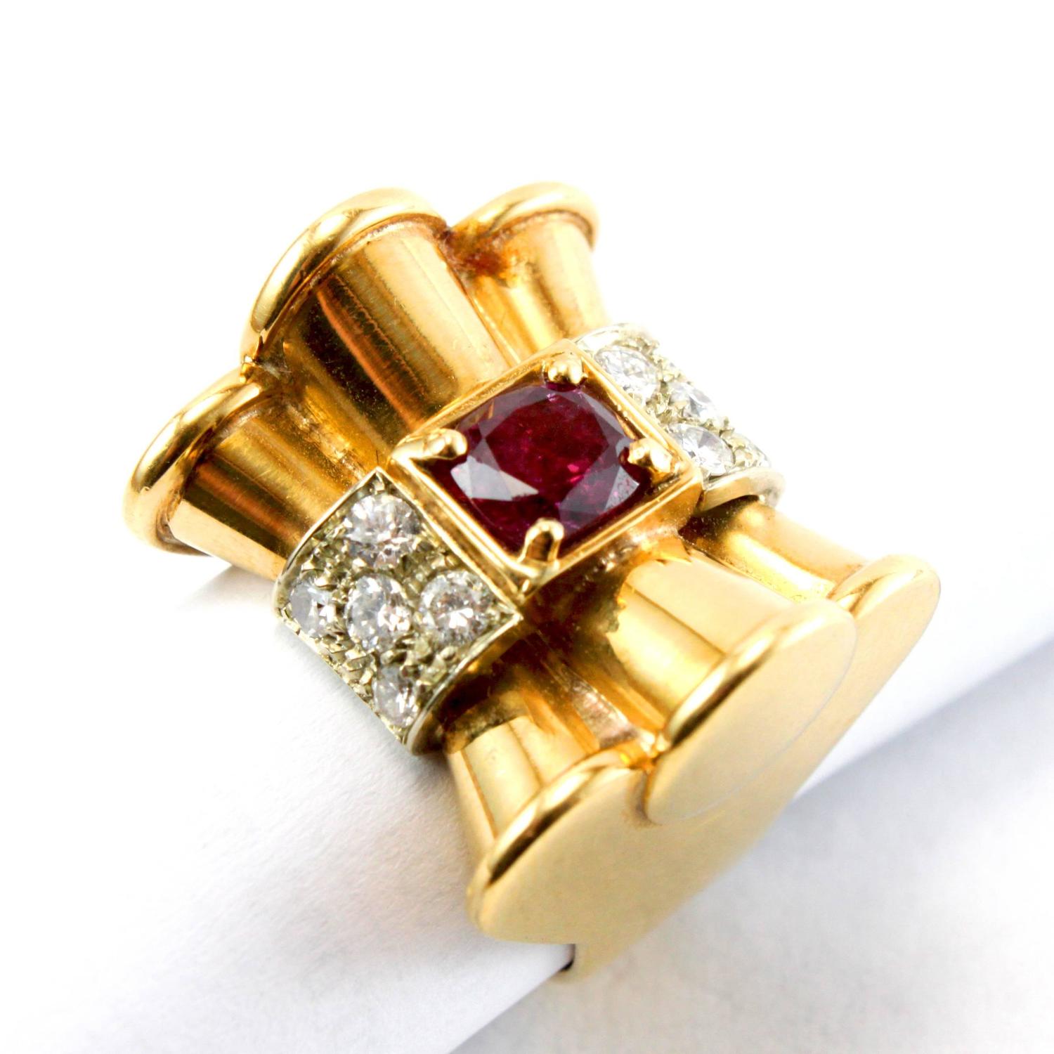 1940s Retro Burmese Ruby Diamond Gold Ring For Sale at 1stdibs