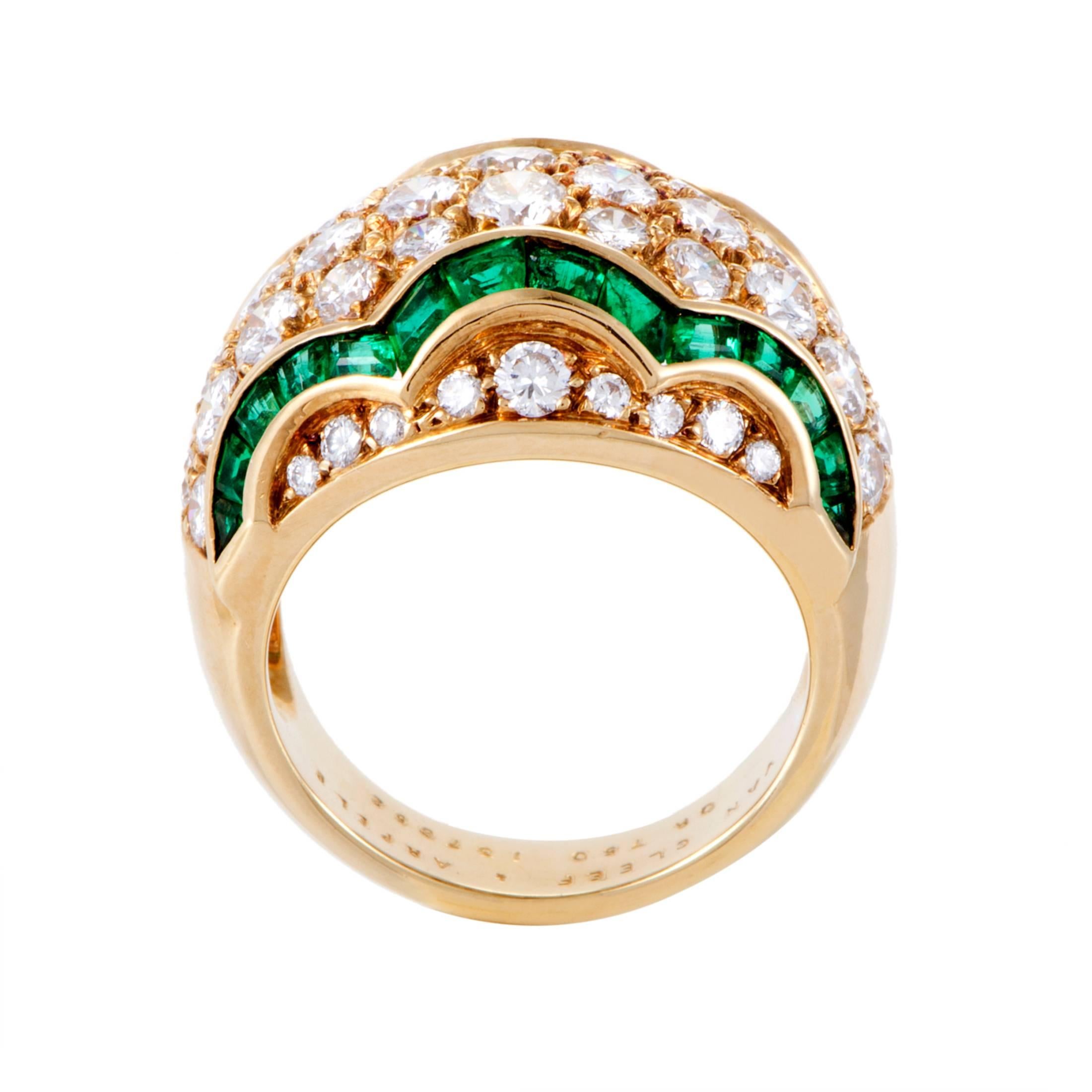 Van Cleef and Arpels Emerald Diamond Gold Ring at 1stDibs