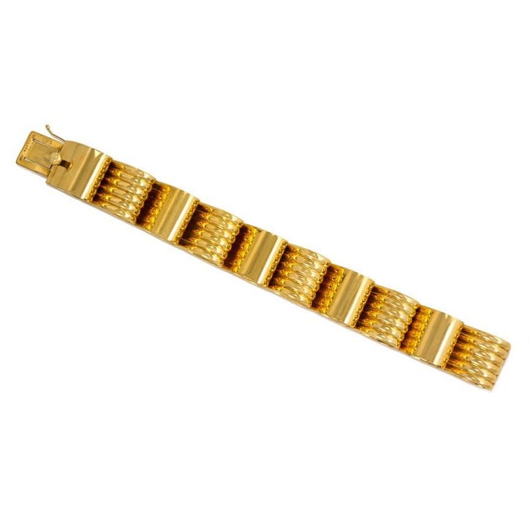 Cartier Retro Gold Ribbon Loop Bracelet at 1stDibs | cartier ribbon ...