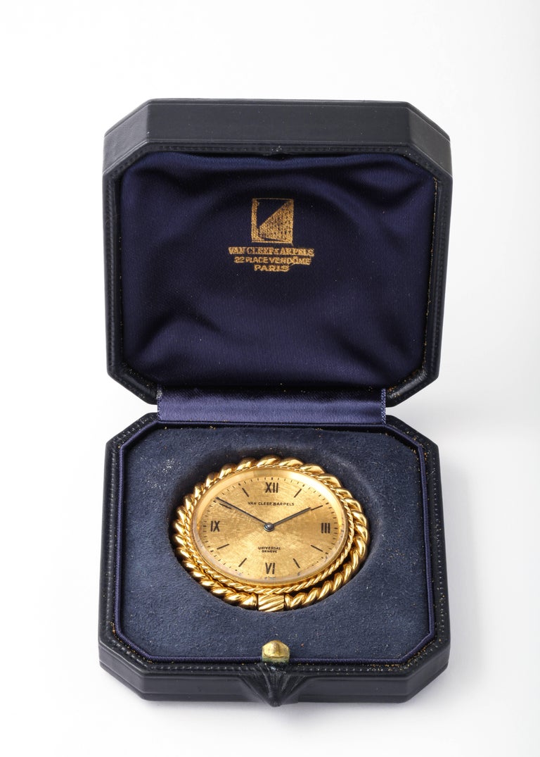 Van Cleef and Arpels Gold Desk Travel Clock at 1stDibs | gold desk clock