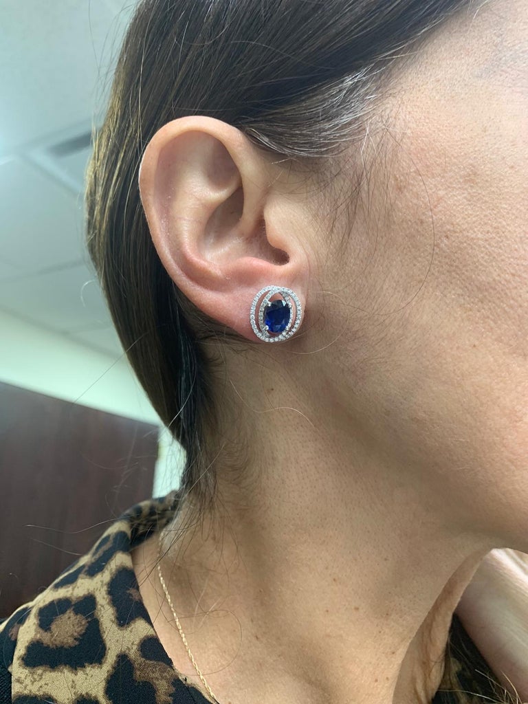 Diamond and Sapphire Studs Earrings For Sale at 1stDibs