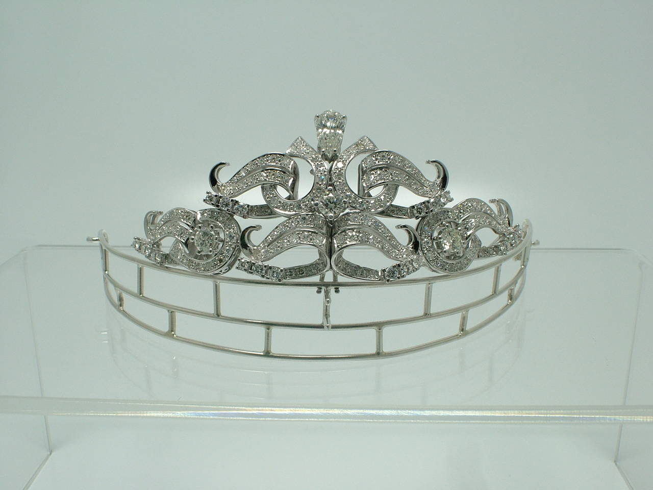 Magnificent Diamond Gold Tiara Necklace For Sale at 1stDibs