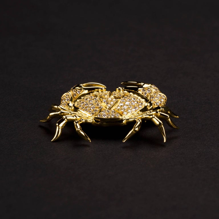 18 Carat Yellow Gold Crab Brooch Lapel Pin with Diamonds and Ruby Eyes ...
