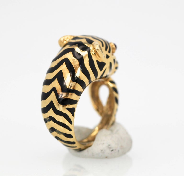 David Webb Tiger Ring Black Enamel Ruby Eyes 18 Karat at 1stDibs | gold ...