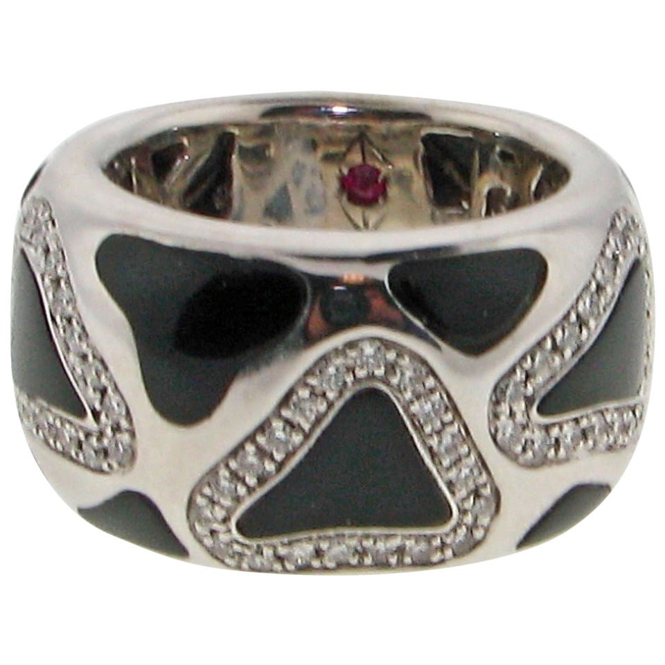Roberto Coin Black Enamel Diamond Ring For Sale at 1stDibs
