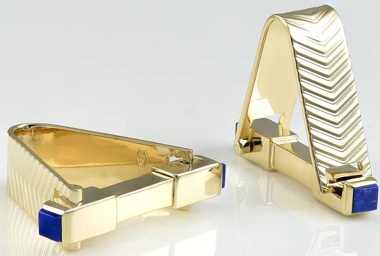 Large Around-the-Cuff Gold Cufflinks For Sale (Free Shipping) at 1stDibs