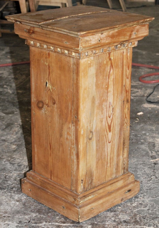 Pedestal at 1stDibs