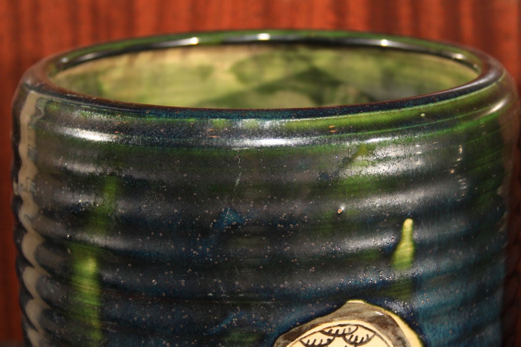 Japanese Oribe Green Glazed Stoneware Te-bachi Planter For Sale at 1stDibs